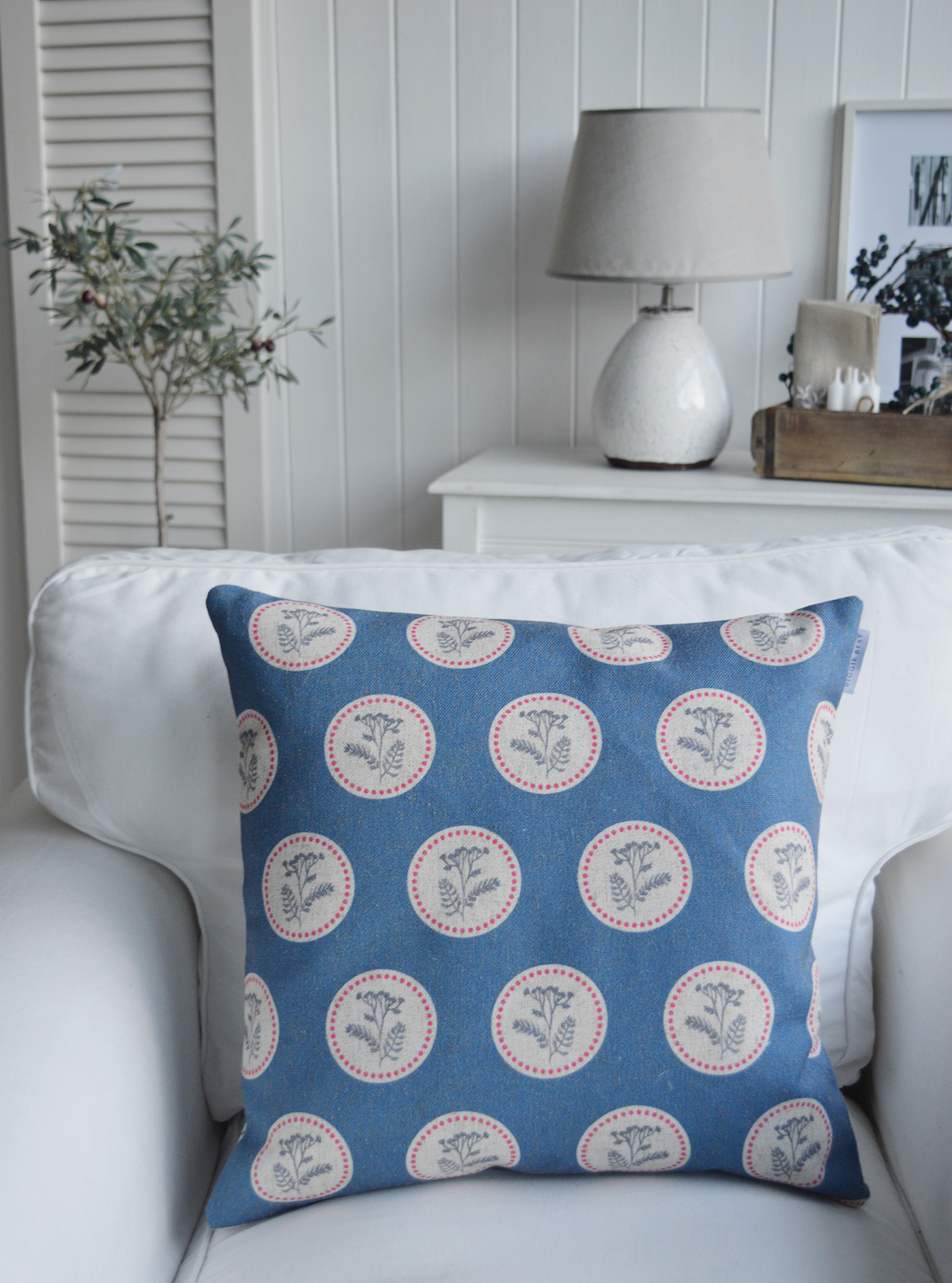 Hamilton Cushion - New England Homes and Interiors