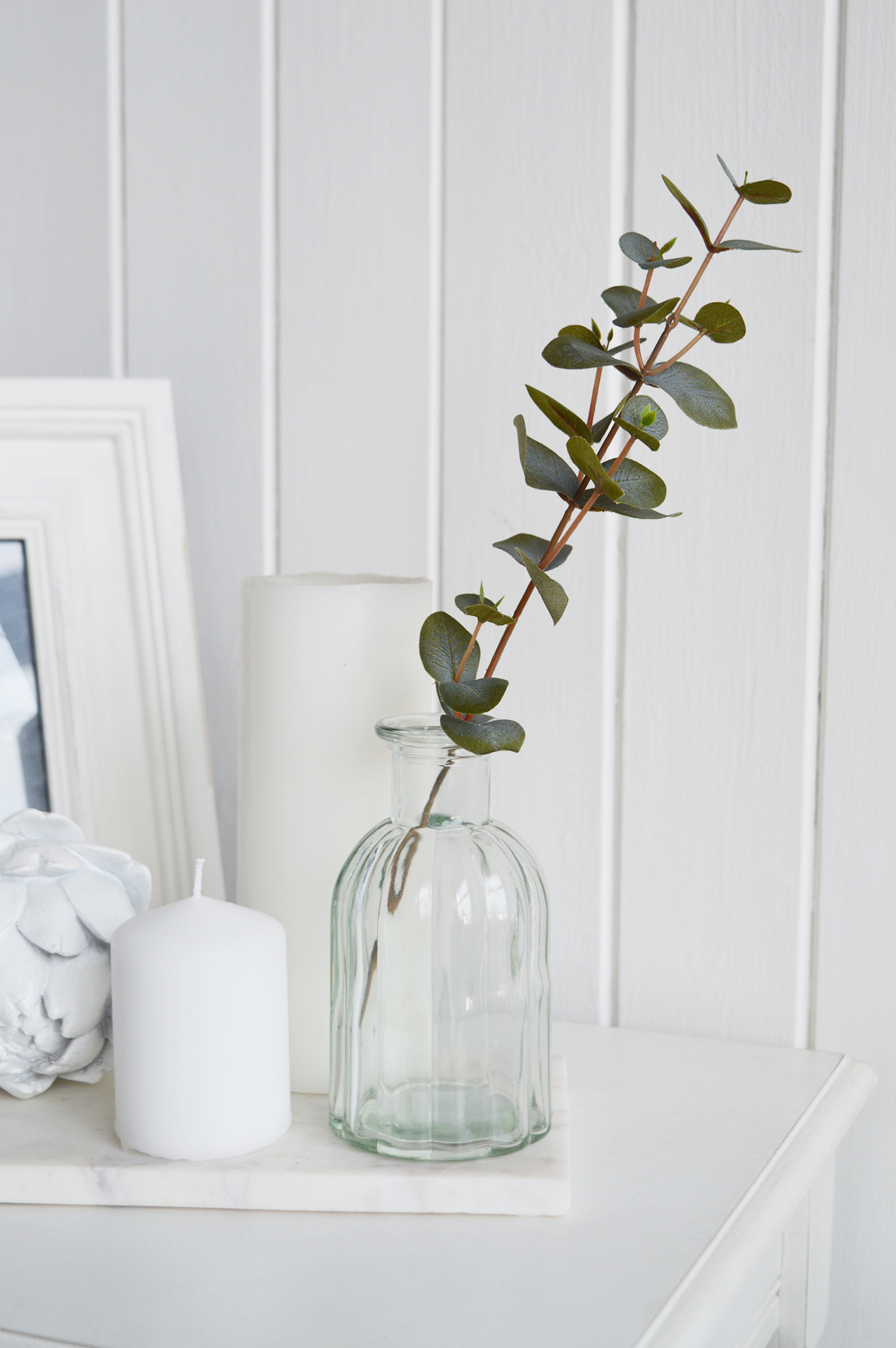 Ribbed Newbury Small Glass Bud Vase - The White Lighthouse Furniture UK